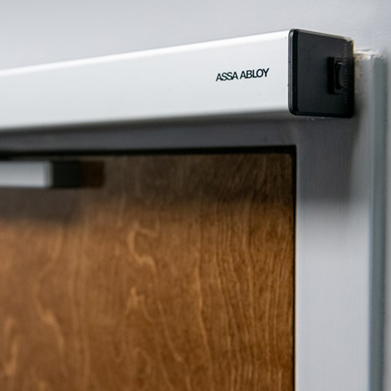 ASSA ABLOY SW60 Swing Door Operator | ASSA ABLOY ENTRANCE SYSTEMS