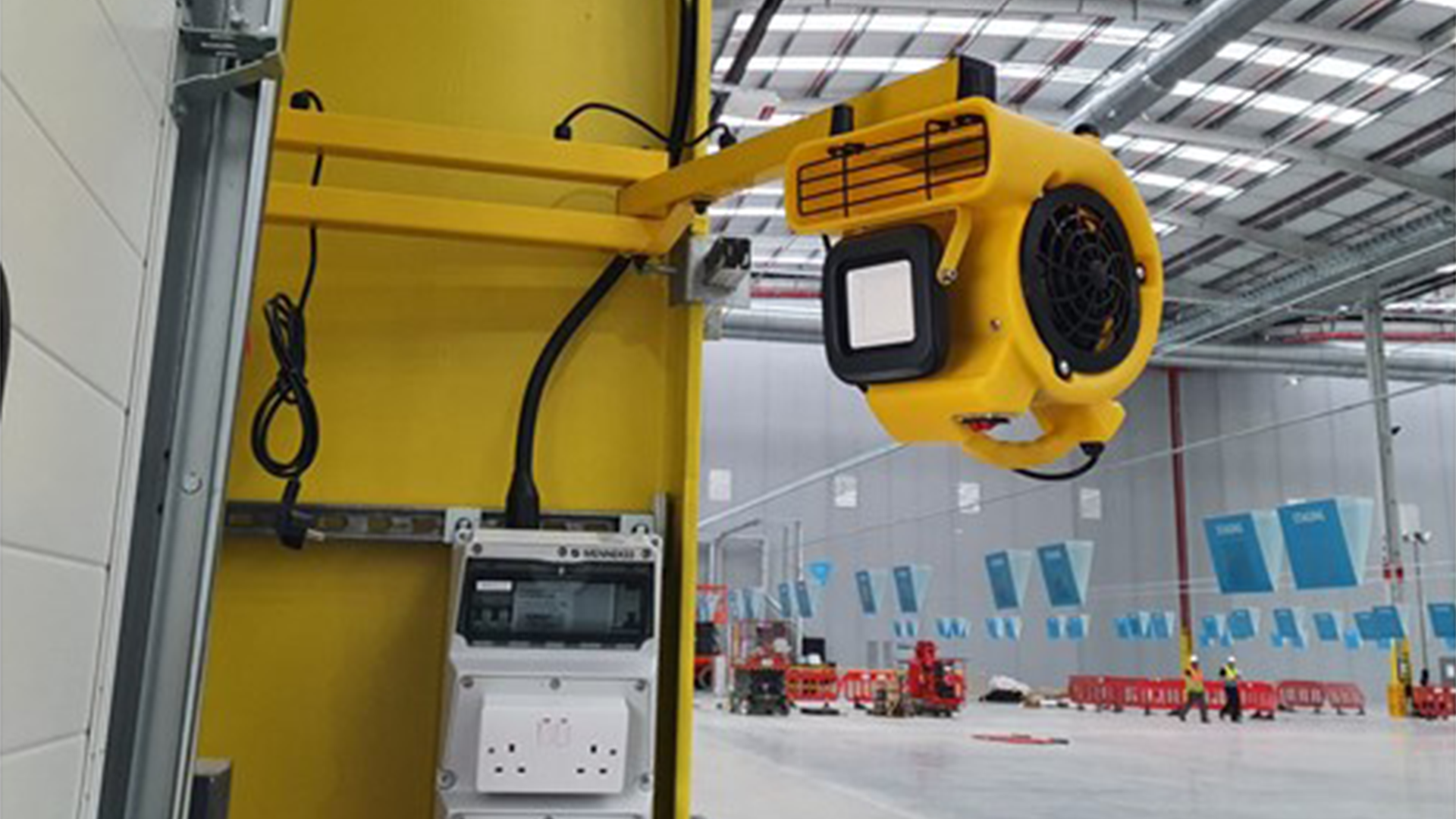 DE6090FL Fan Light | ASSA ABLOY Entrance Systems Ireland