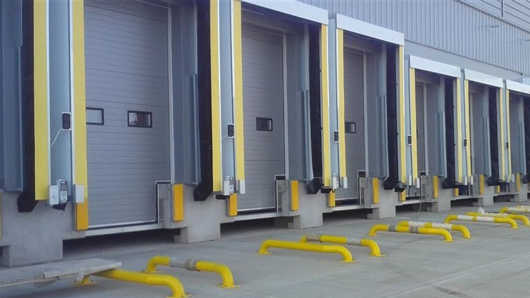 Reduced energy use in chilled warehouse | ASSA ABLOY ENTRANCE SYSTEMS