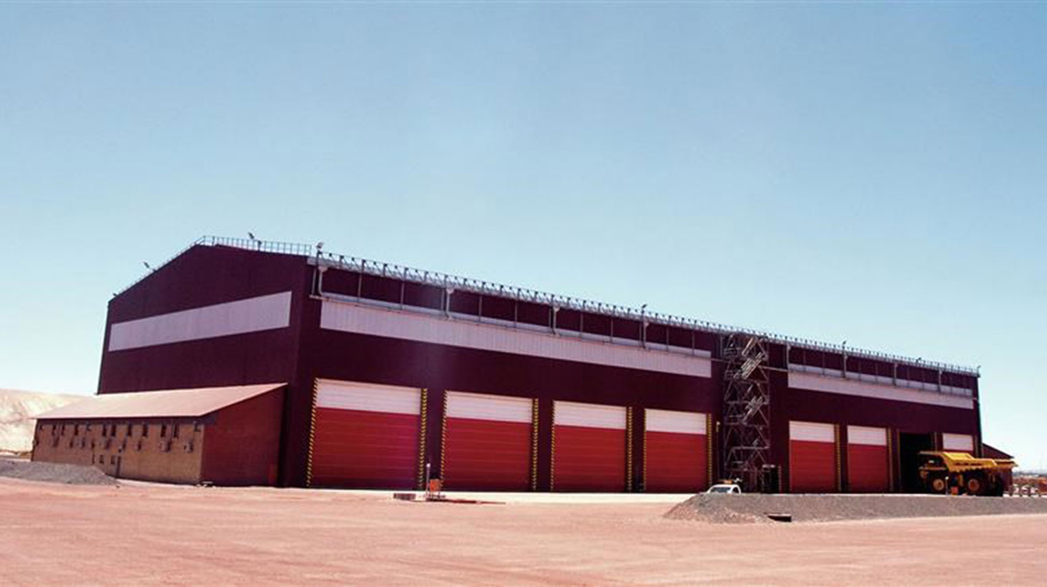 Hangar doors provides safe, comfortable working environment | ASSA ...